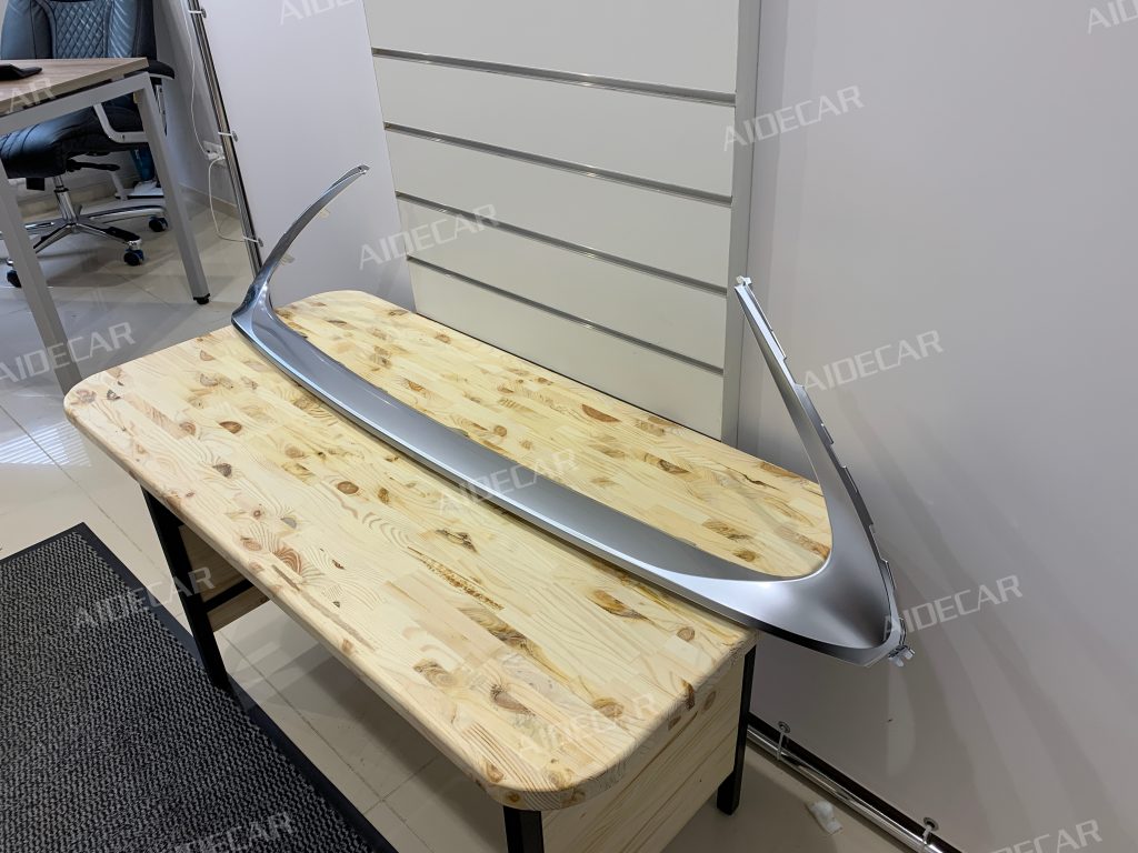 Молдинг решетки радиатора нижний LEXUS ES 2015 - 2018 Новый • AIDECAR